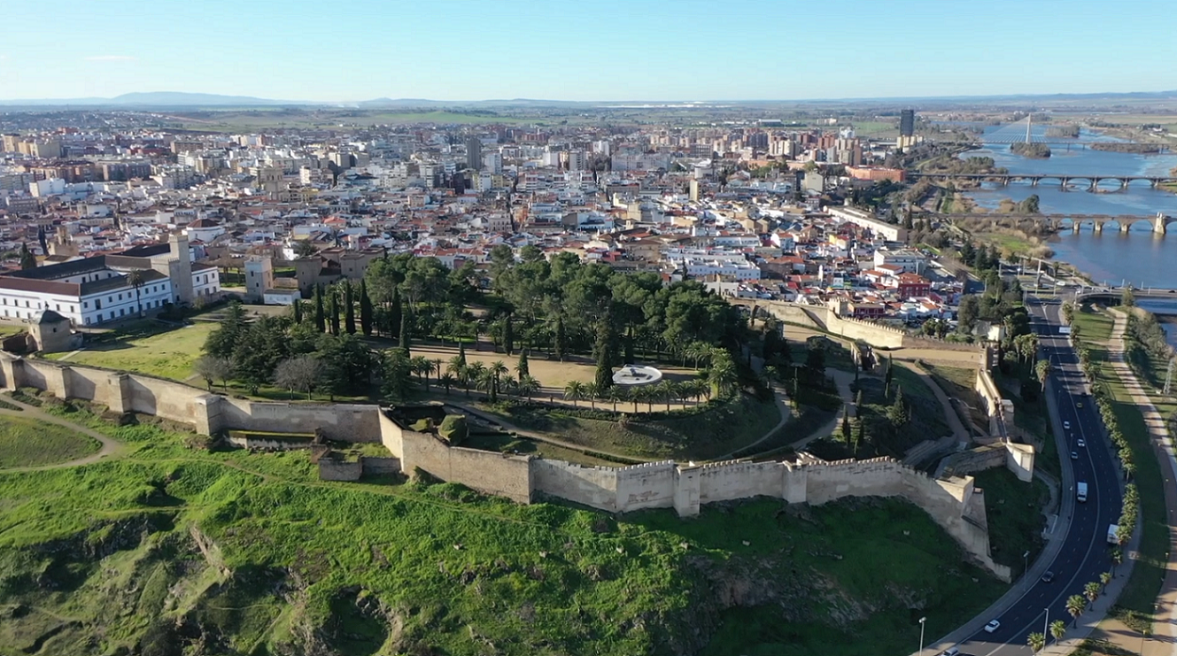 Rutas temáticas para escolares: Ruta por la Alcazaba. - Turismo Badajoz
